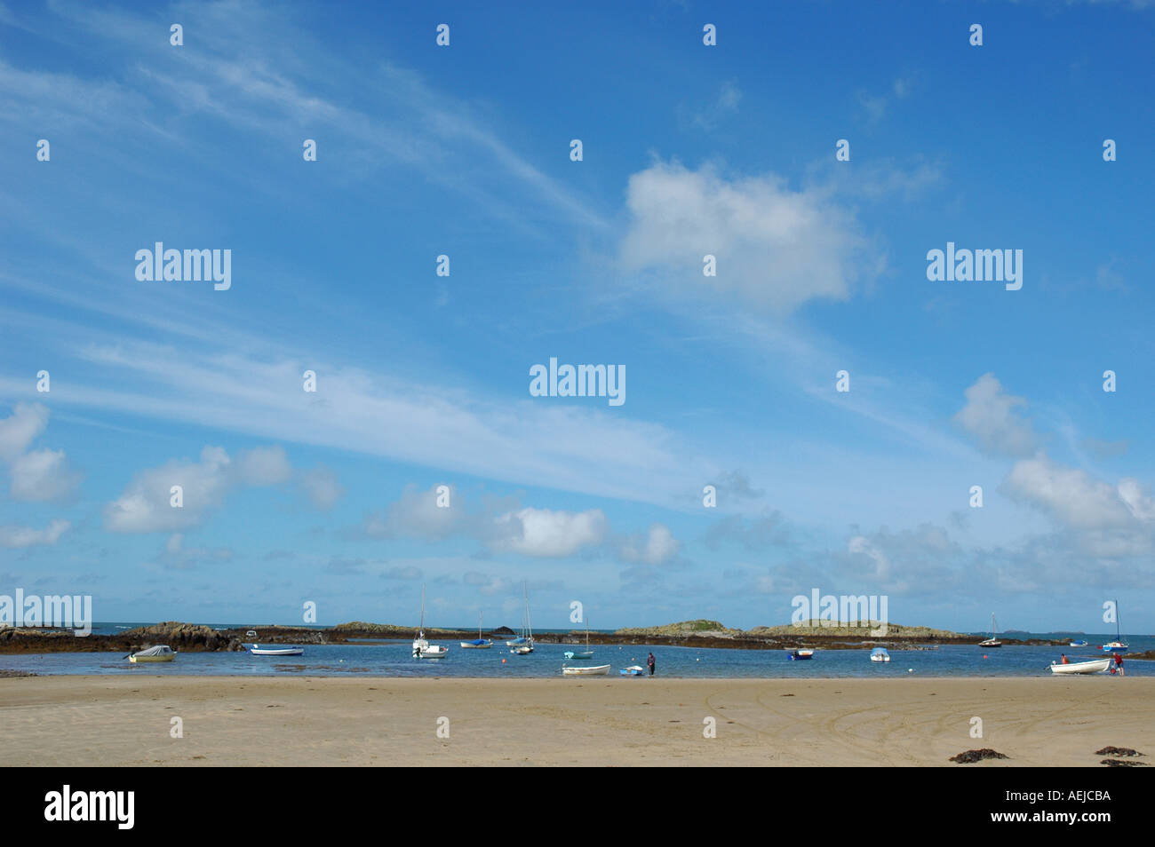 Rhosneigr village anglesey hi-res stock photography and images - Alamy