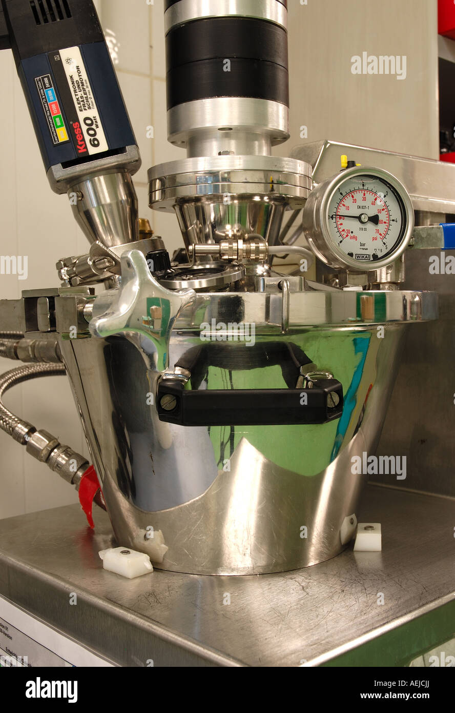 Small sized processor used for the development of pharmaceutical creams ...