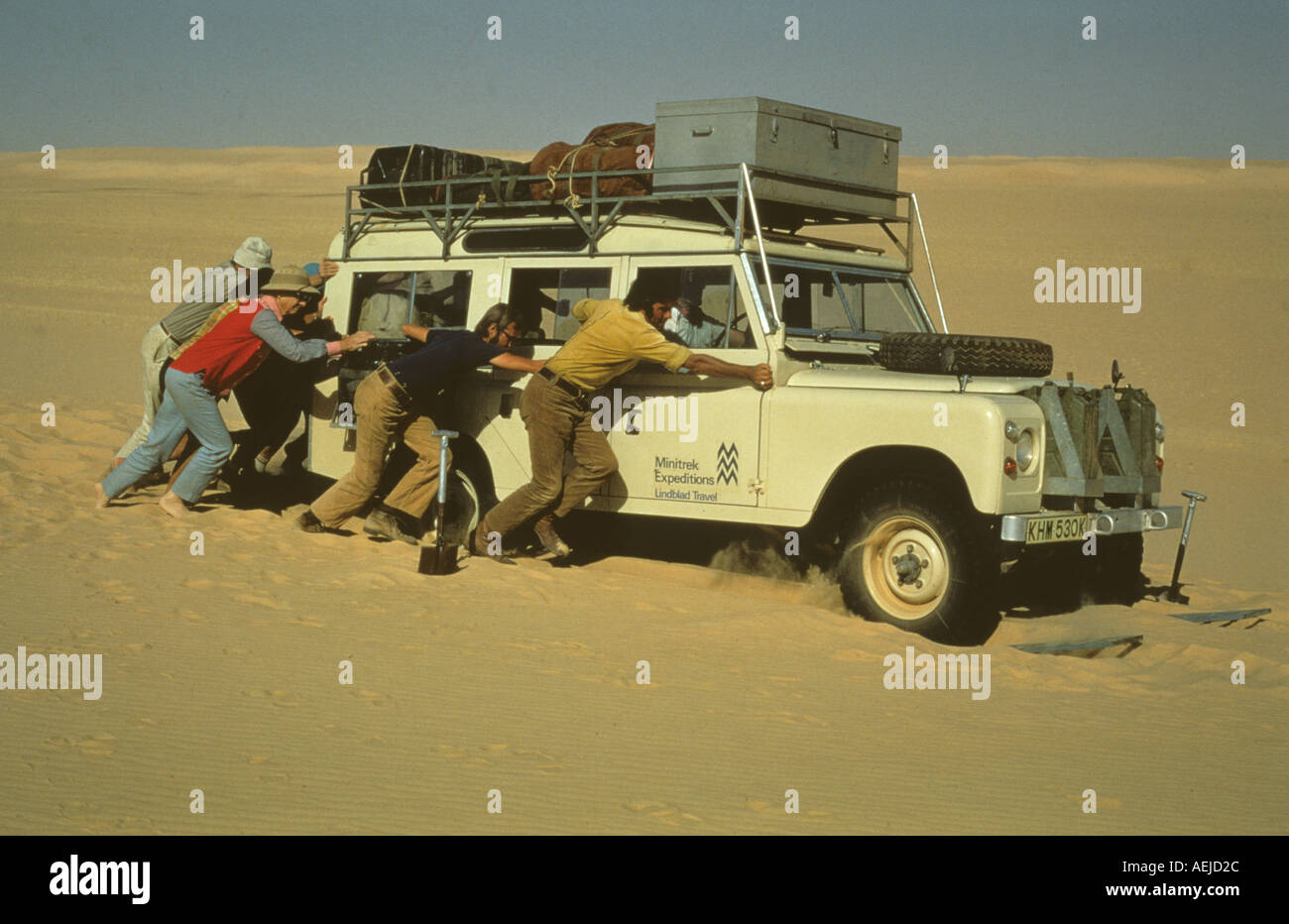 Series III Land Rover Station Wagon being pushed out when stuck in the ...