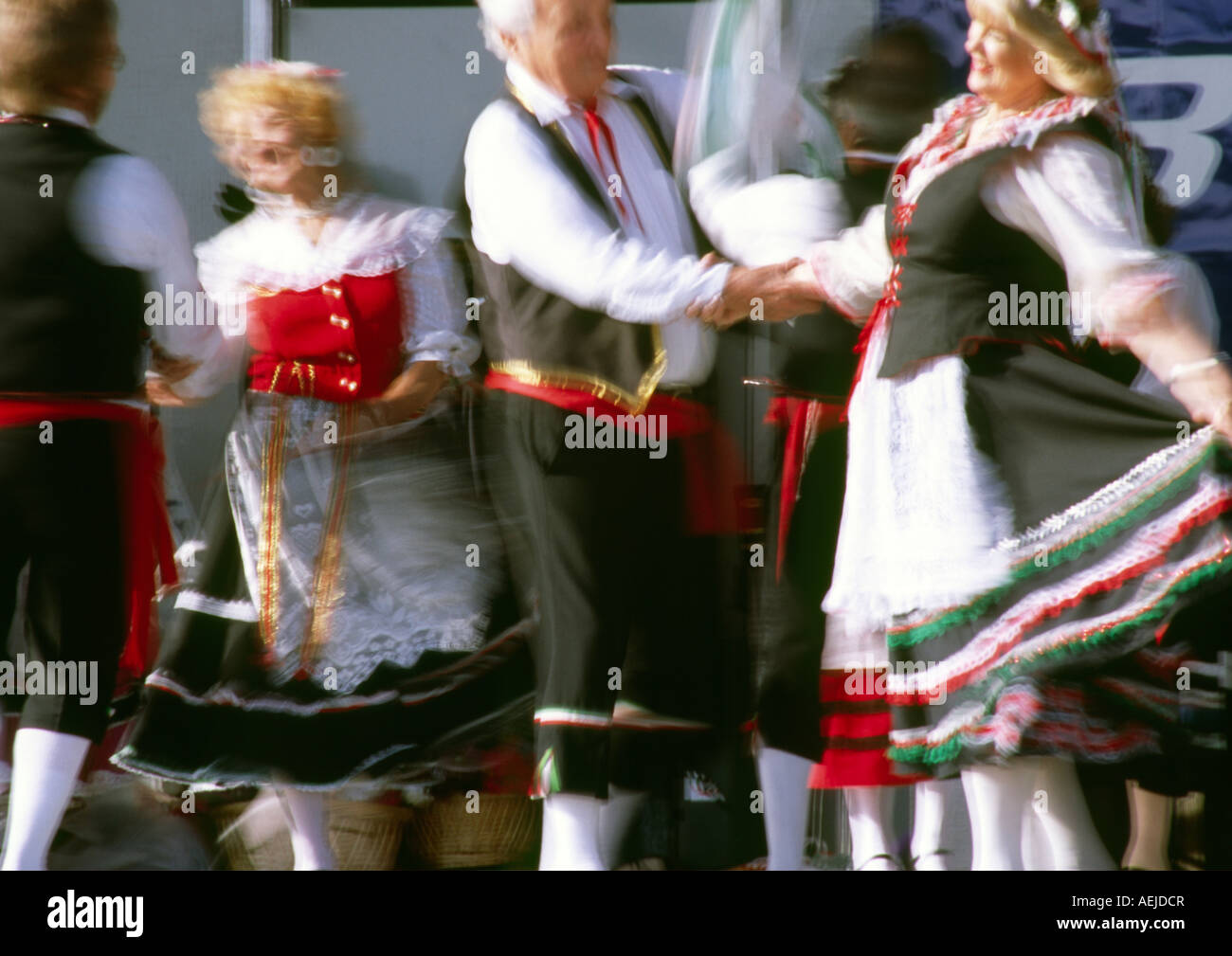 Men dancing italy hi-res stock photography and images - Alamy