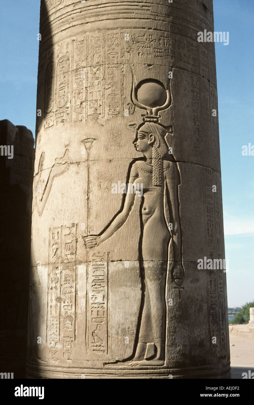 Godess isis hi-res stock photography and images - Alamy