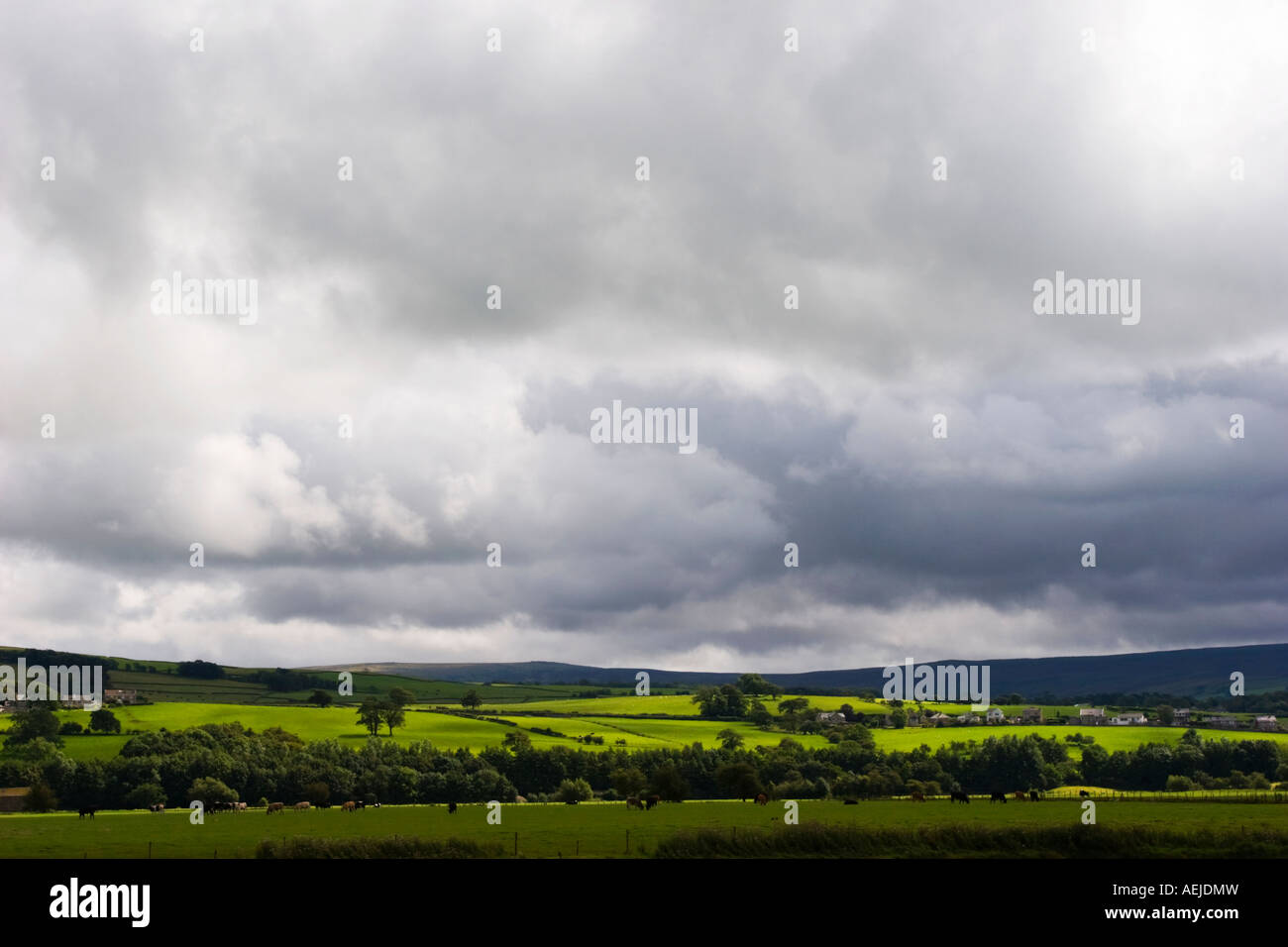 Countryside at the Crook o Lune in Lancaster Stock Photo - Alamy