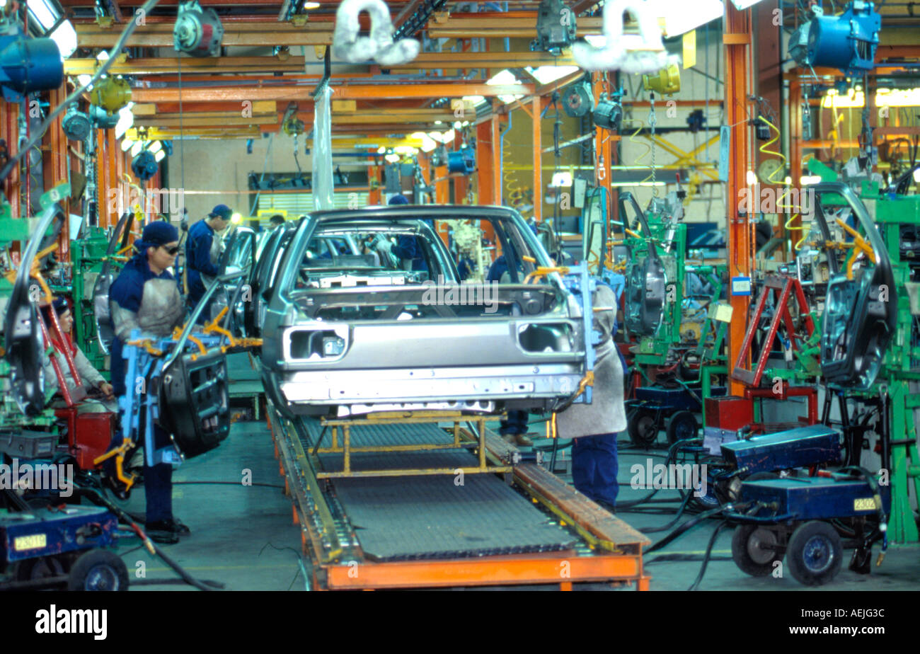 Car on assembly line Stock Photo - Alamy