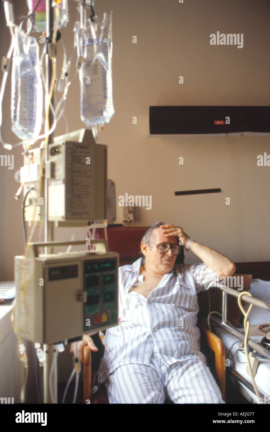 Iv machine hi-res stock photography and images - Alamy