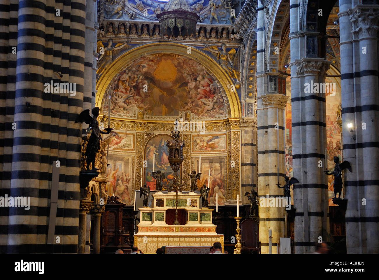 Center altar sanctuary and apse in the catholic Cathedral duomo ...