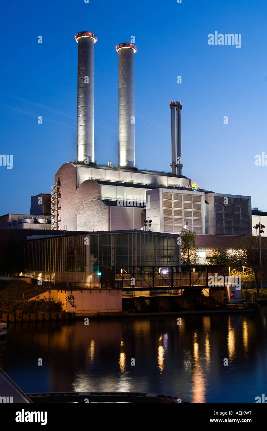 Cogenerating power station Mitte, Powerstation of Vattenfall, evening ...
