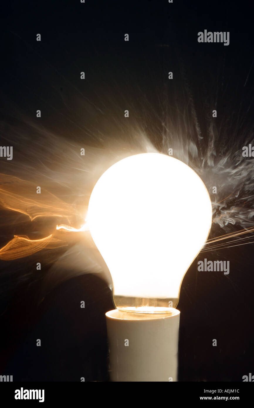 Burned out electric lamps hi-res stock photography and images - Alamy