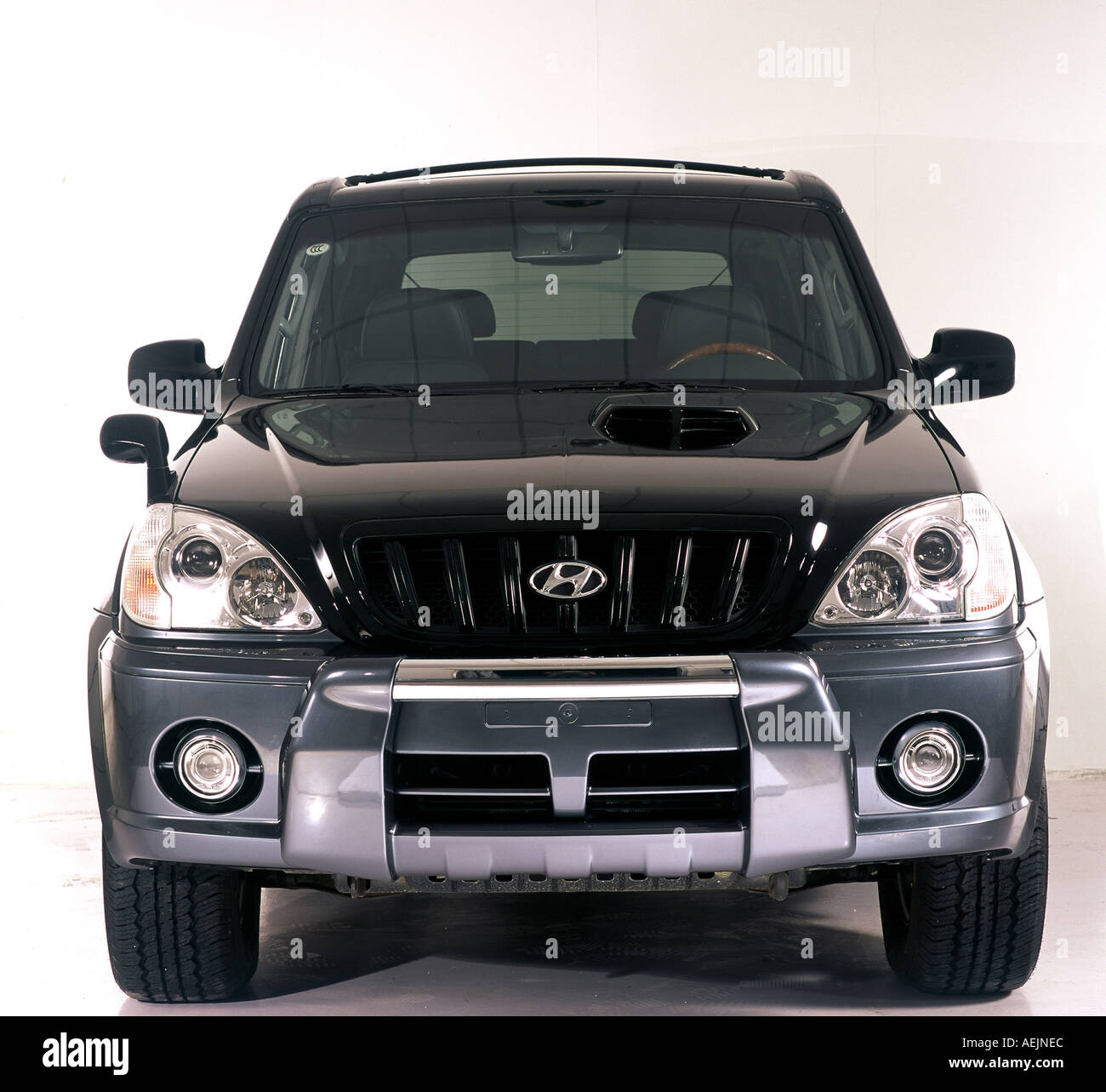 4 wheel drive money hi-res stock photography and images - Alamy
