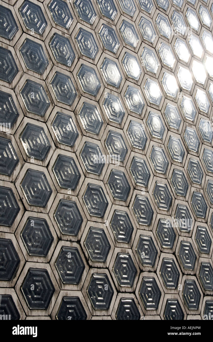 Hexagons patterns hi-res stock photography and images - Alamy