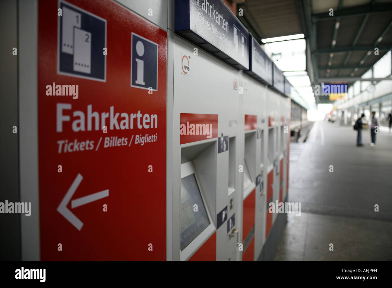 Ticket machine, railway station, Stuttgart, Baden-Wuerttemberg, Germany ...