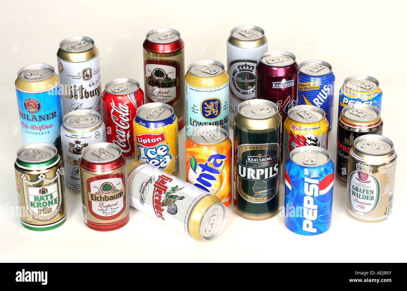 Returnable cans hi-res stock photography and images - Alamy