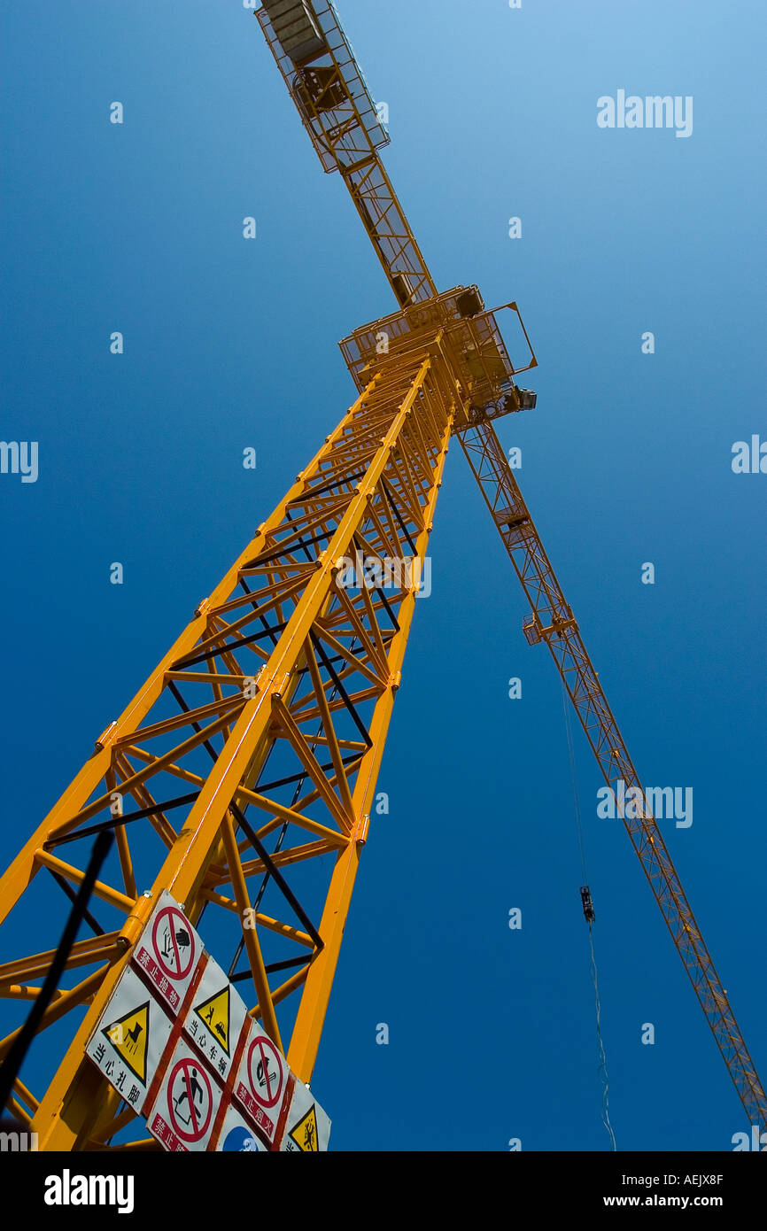 Tall cranes constructions hi-res stock photography and images - Alamy