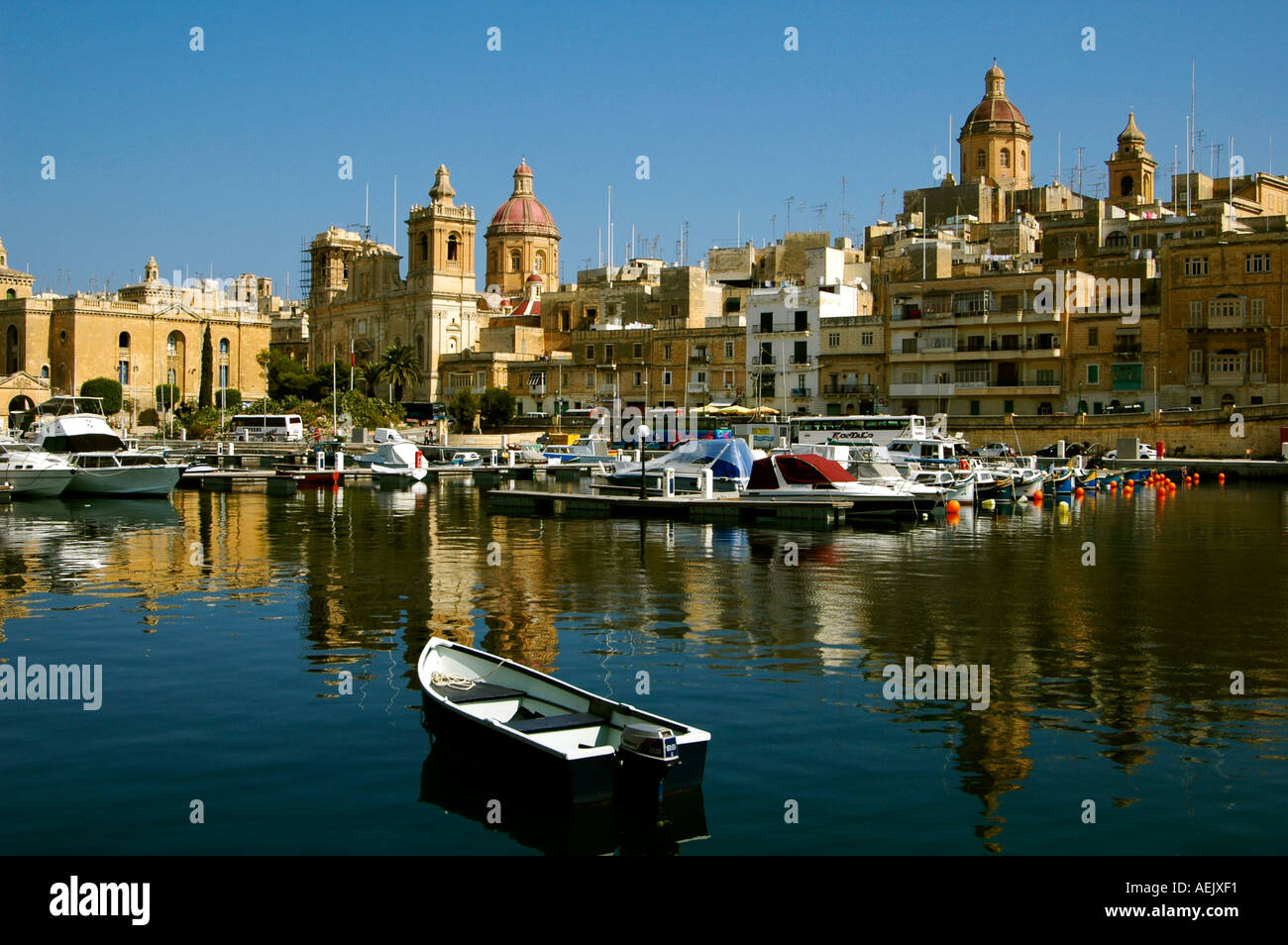 Cottonera yacht marina hi-res stock photography and images - Alamy