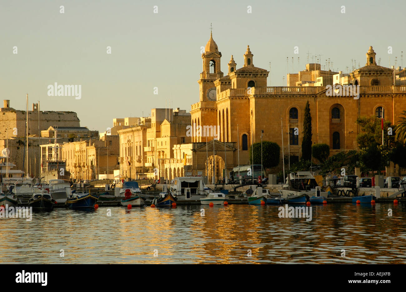 View of Birgu also known by its title Citta Vittoriosa, an old ...