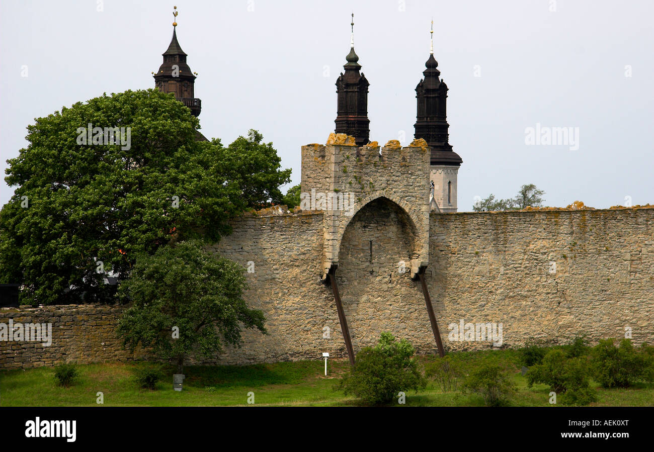 Medieval town wall in Visby, Gotland, Sweden Stock Photo - Alamy