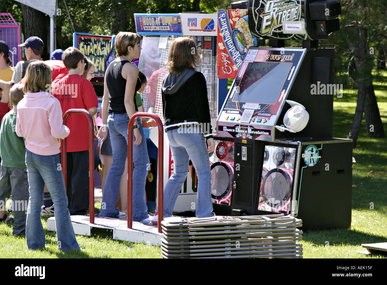 Dance machines hi-res stock photography and images - Alamy