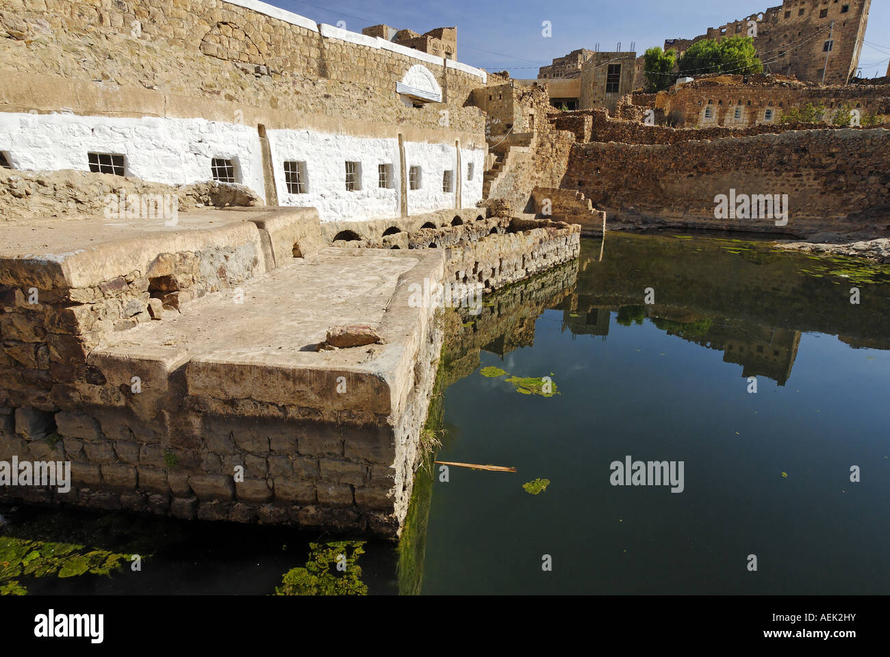 Historic mosque and cisterne in the mountain village Shaharah, Yemen ...