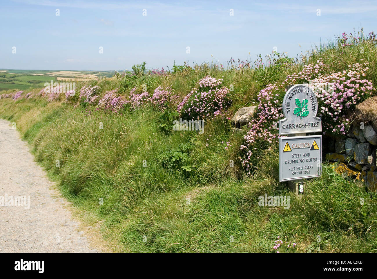 National trust logo hi-res stock photography and images - Alamy