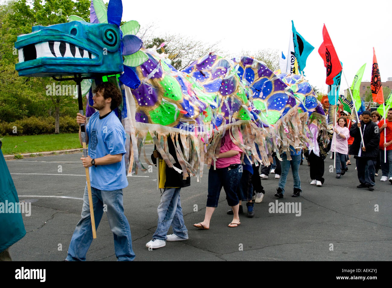 Dragon parade hi-res stock photography and images - Alamy