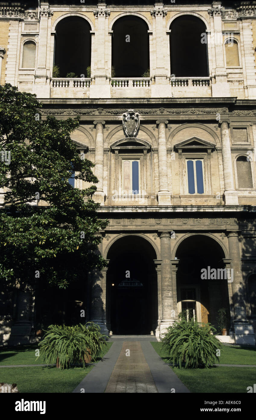 French embassy rome hi-res stock photography and images - Alamy