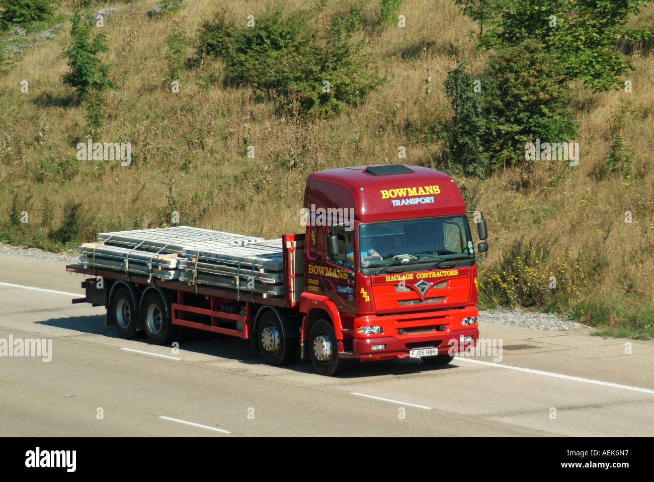 Flat Bed Lorry Stock Photos & Flat Bed Lorry Stock Images - Alamy