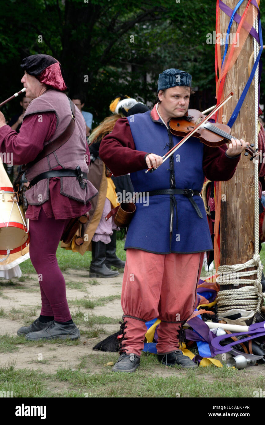 Medieval maypole hi-res stock photography and images - Alamy