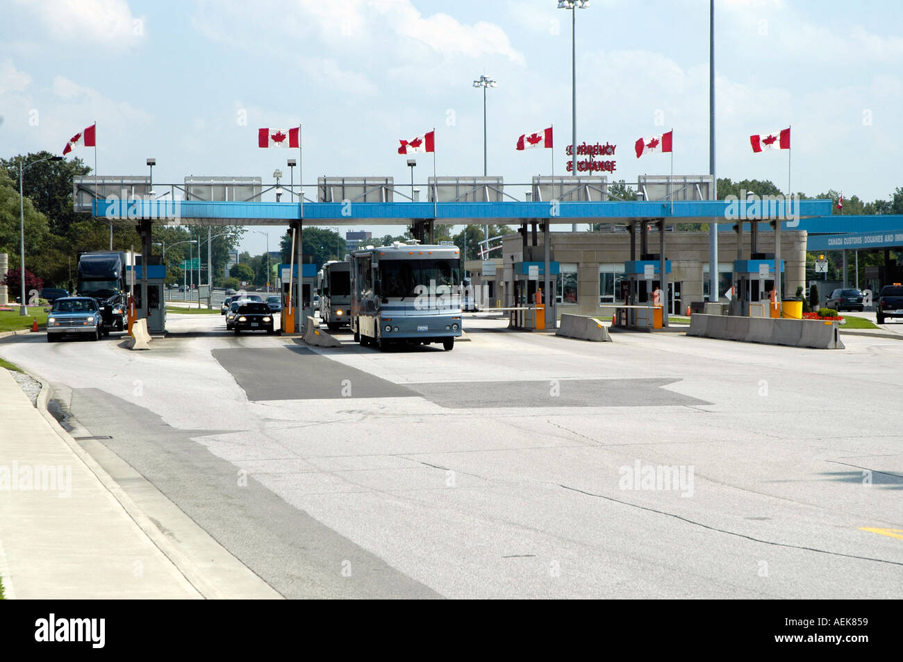 Custom agents hi-res stock photography and images - Alamy