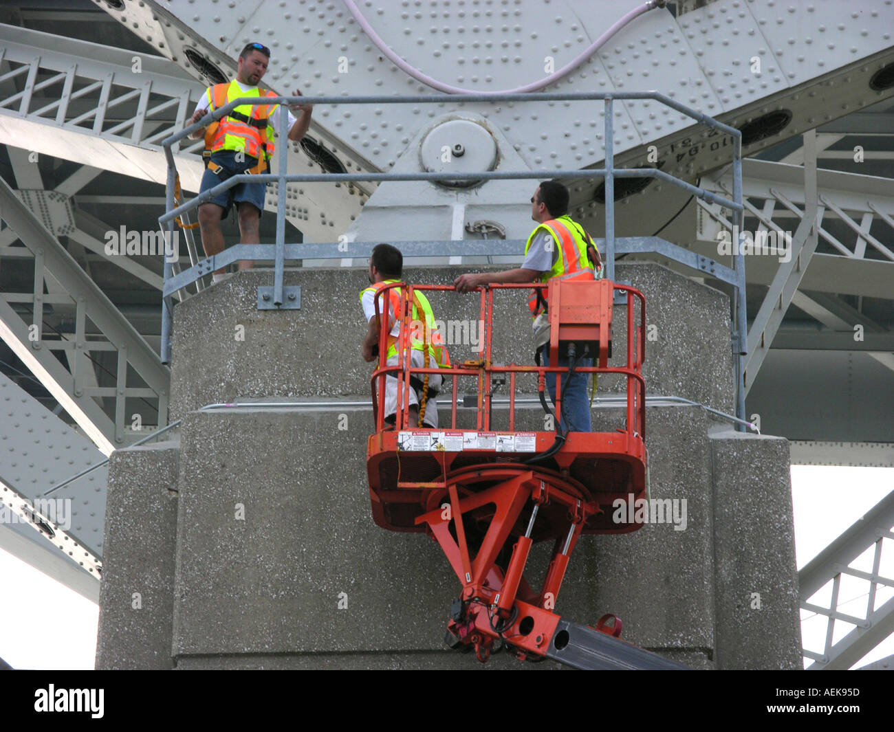 Wearing safety gear workers on hi-res stock photography and images - Alamy