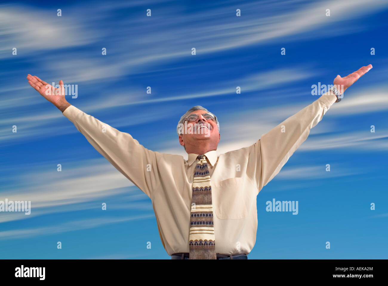 Man standing arms stretched out hi-res stock photography and images - Alamy