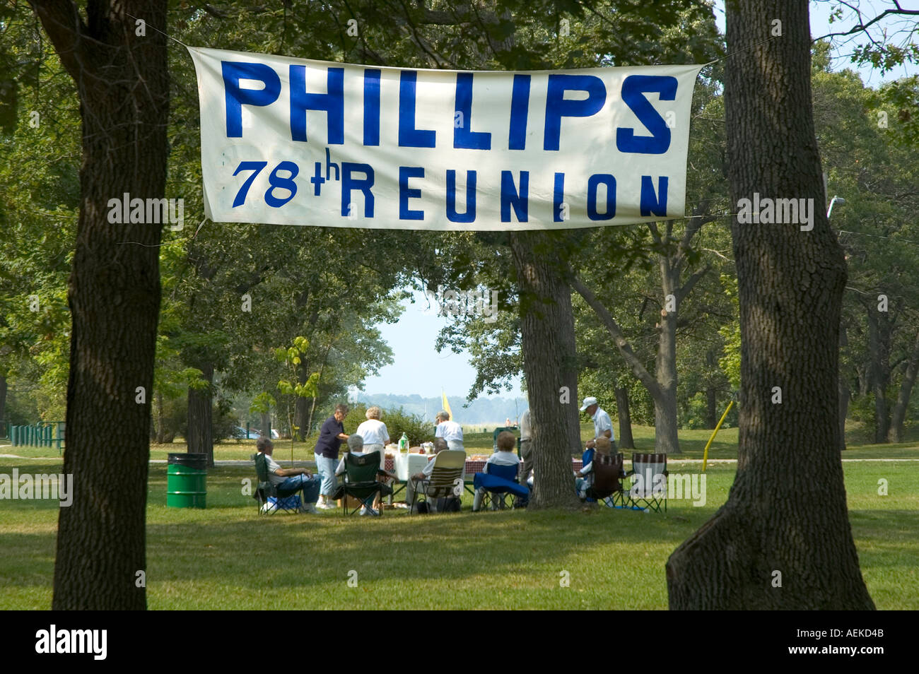 Family reunion hi-res stock photography and images - Alamy