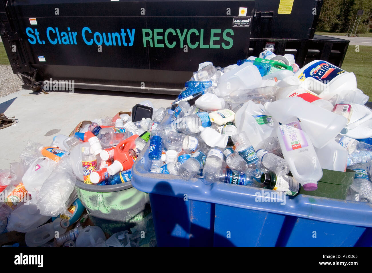 Recycling center for plastic bottles and containers Stock Photo - Alamy