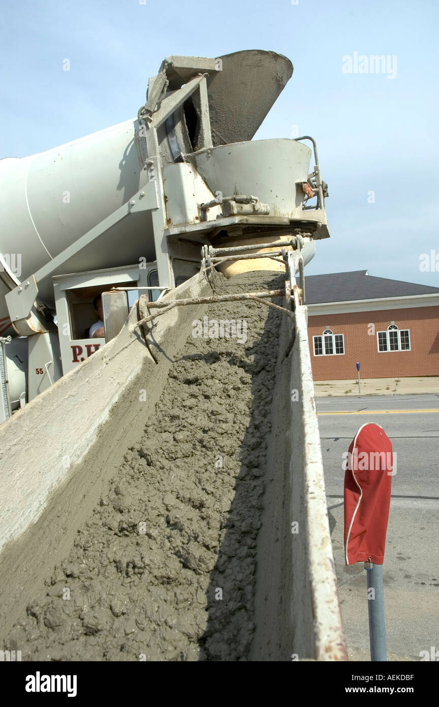 Wet cement being discharged from hauler Stock Photo - Alamy