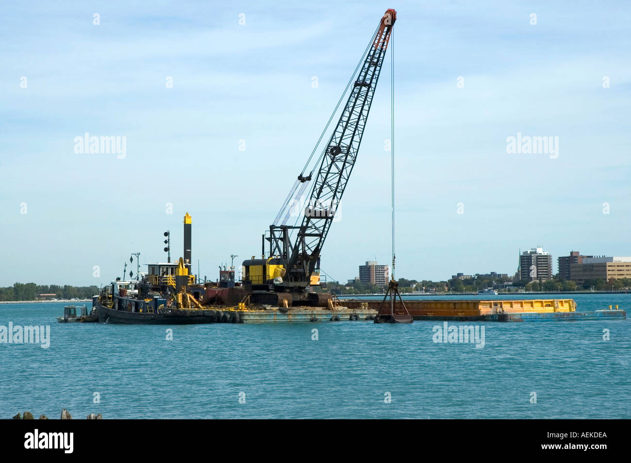 Ship tug boat crane work equipment water dig construction hi-res stock ...