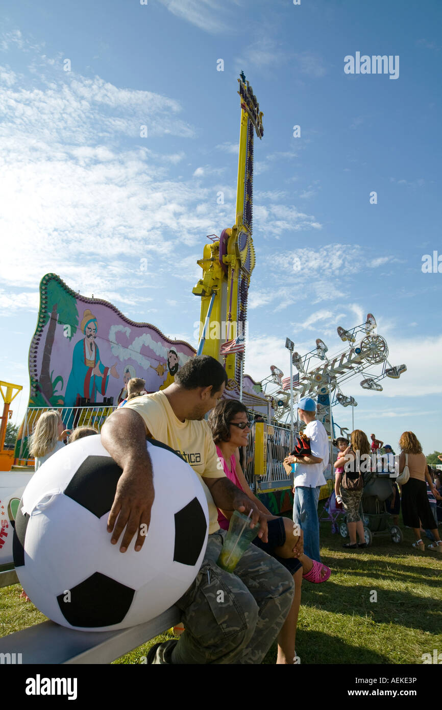 Ride at county fair hi-res stock photography and images - Alamy