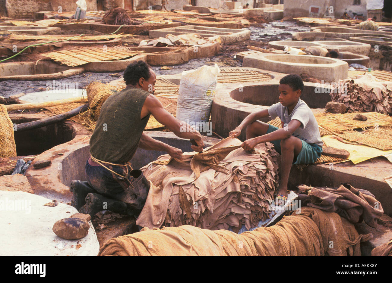 Tanneries marrakesh marrakech hi-res stock photography and images - Alamy