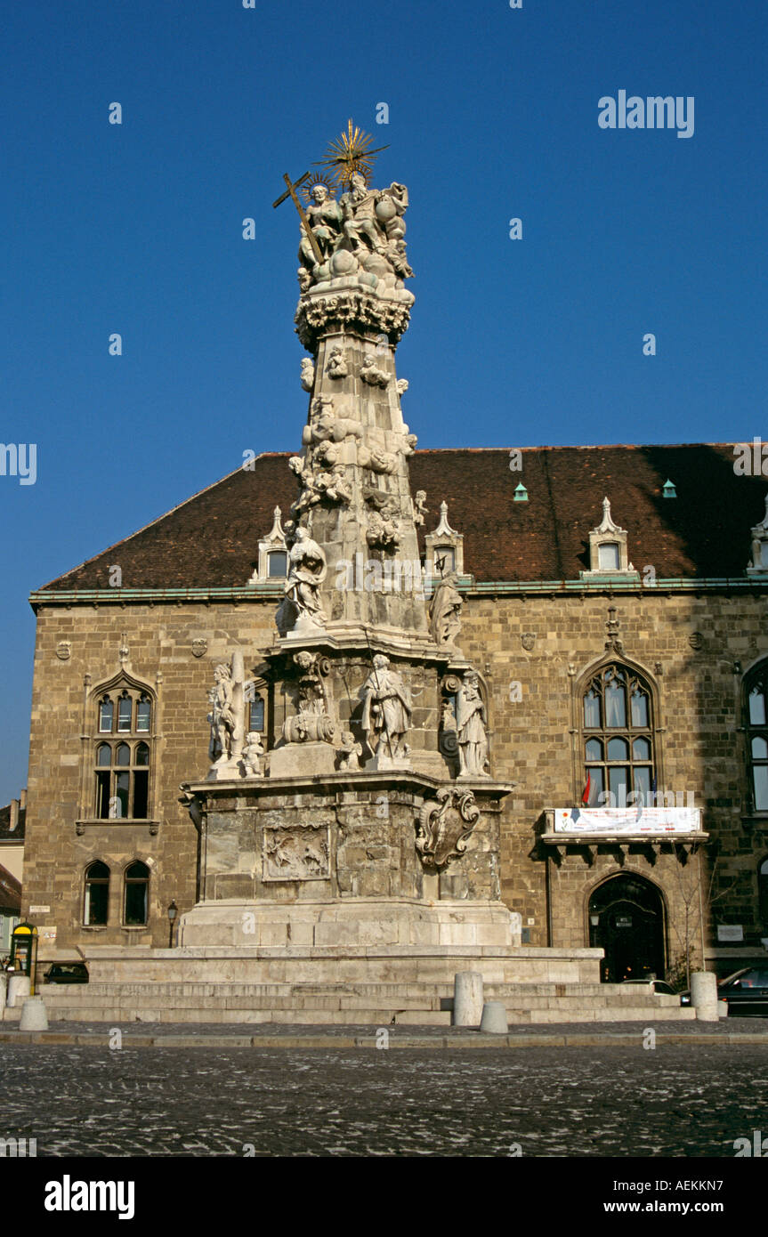 Holy Trinity Statue, Szentharomsag Ter, Trinity Square, Castle Hill ...