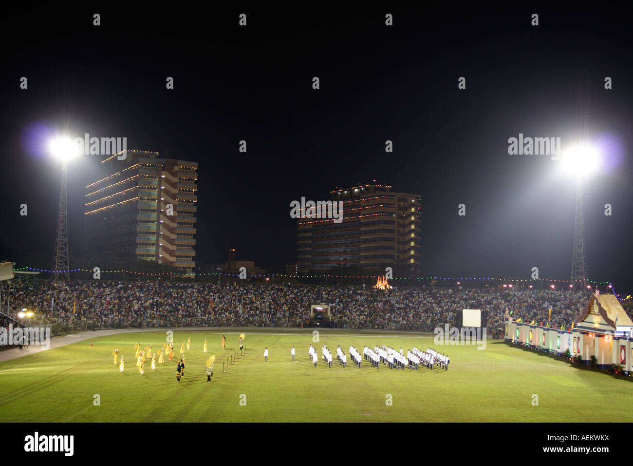 Field show marching stadium night hi-res stock photography and images ...