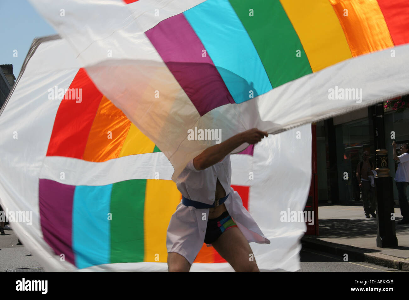 Dancing red squares hi-res stock photography and images - Alamy