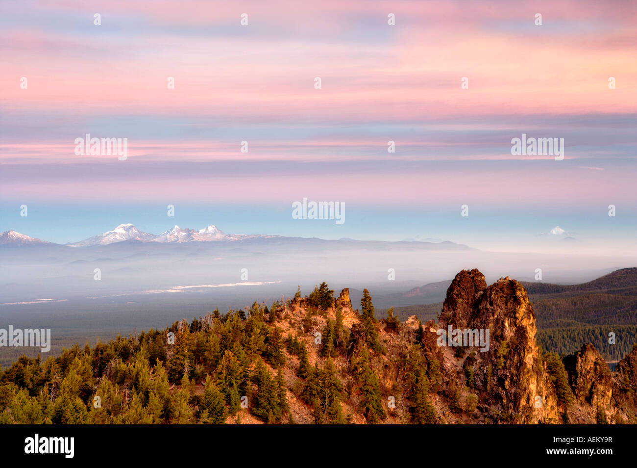 Sunrise from Paulina Peak with Three Sisters Mountain Newberry National ...