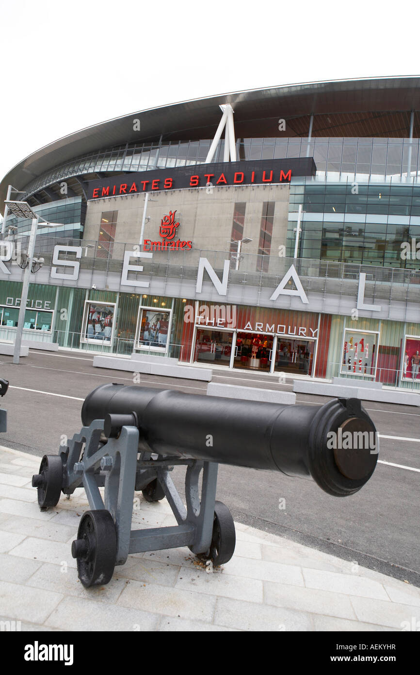ARSENAL ARMOURY EMIRATES FOOTBALL STADIUM, LONDON, ENGLAND, UK Stock ...