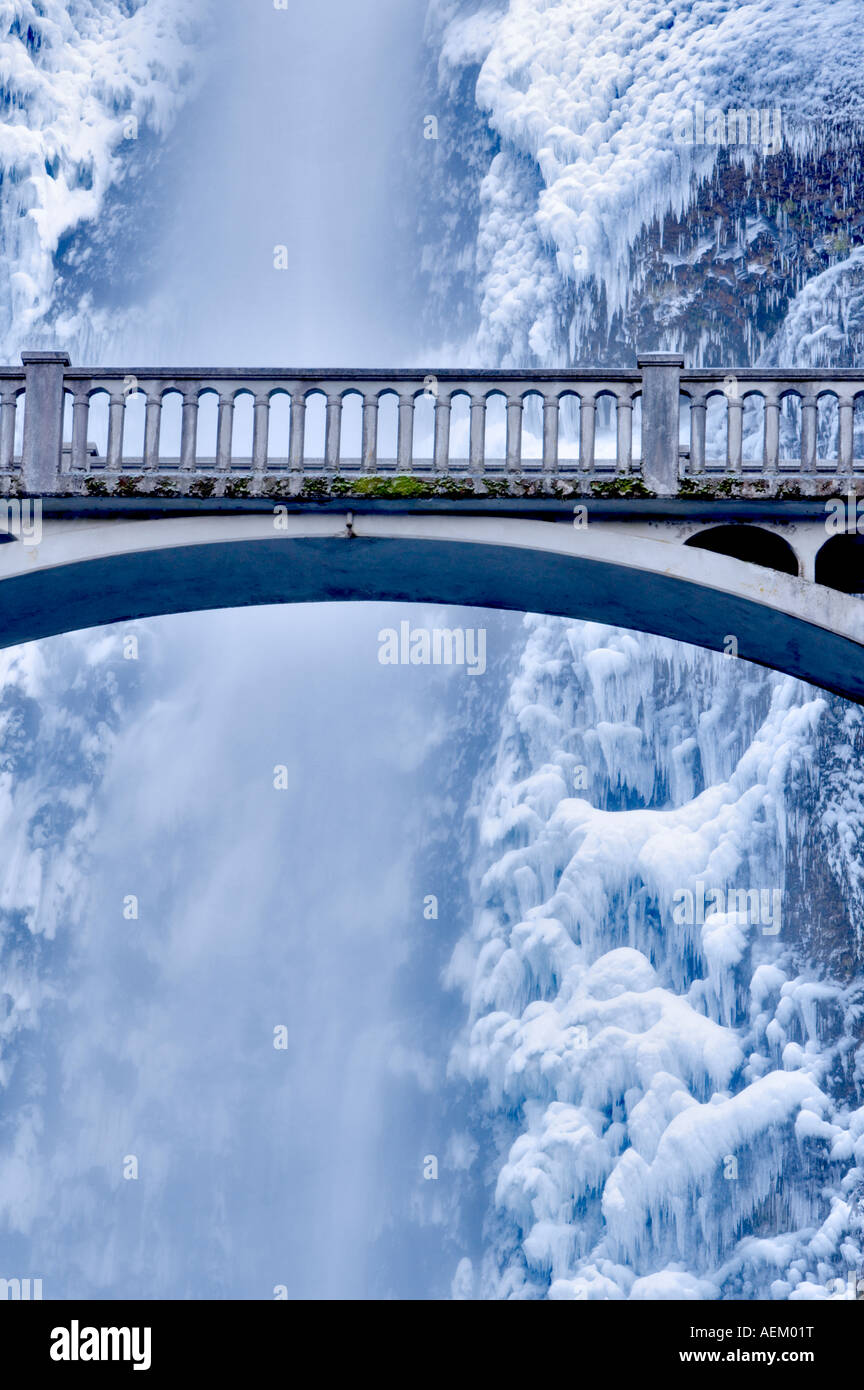 Frozen ice waterfall stormy hi-res stock photography and images - Alamy