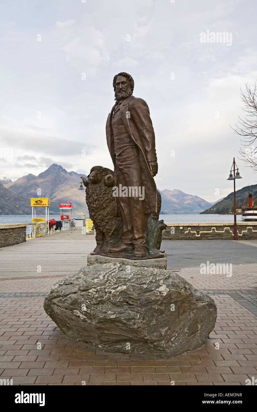 QUEENSTOWN SOUTHERN LAKES SOUTH ISLAND NEW ZEALAND May Statue of ...