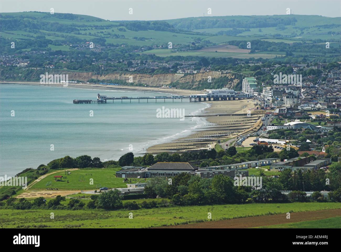 Bembridge beach and sandown pier hi-res stock photography and images ...