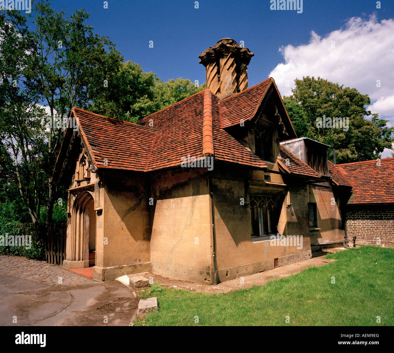 Entrance lodge of Fulham Palace in Fulham, London, England, UK Stock ...