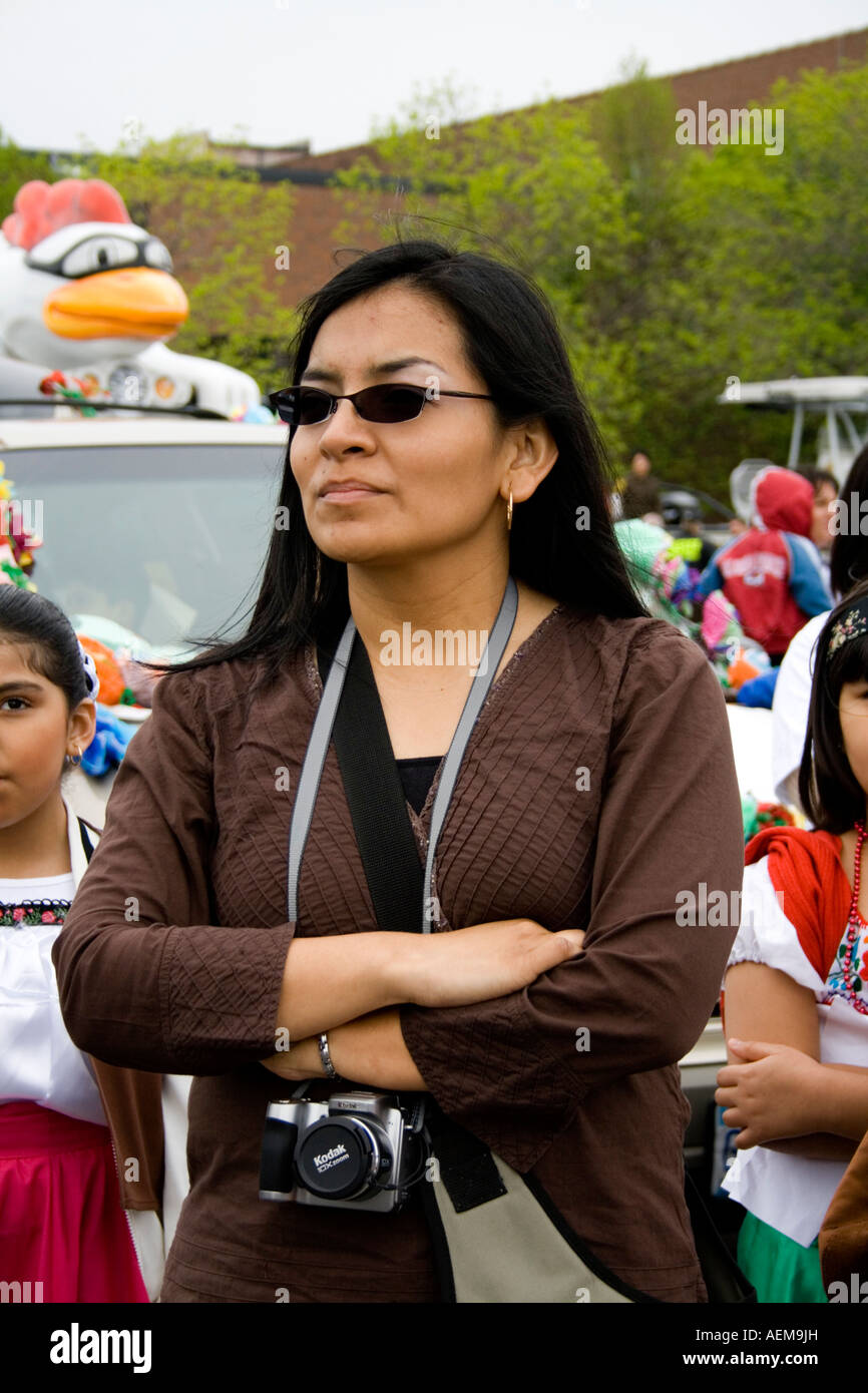 Chicana photographer age 32 waiting hi-res stock photography and images ...