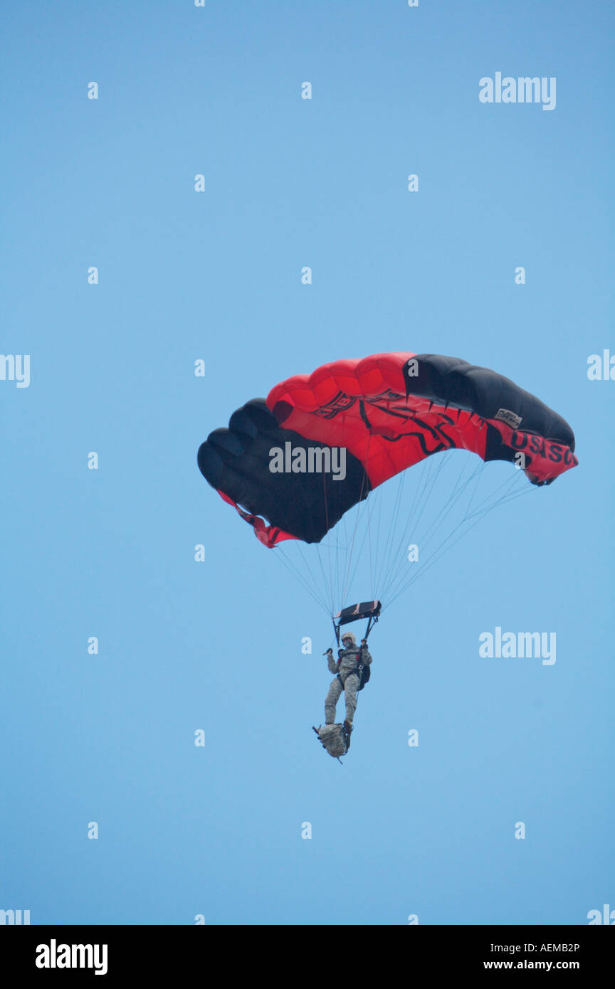 U S Army Special Operations Command Parachute Team The Black Daggers ...