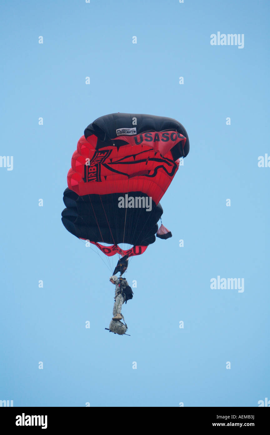 U S Army Special Operations Command Parachute Team The Black Daggers ...