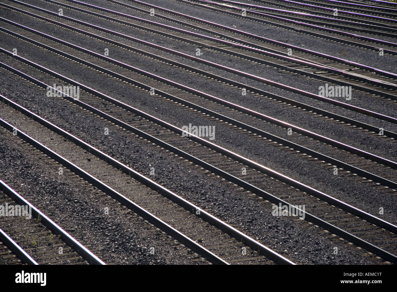 Parallel tracks hi-res stock photography and images - Alamy