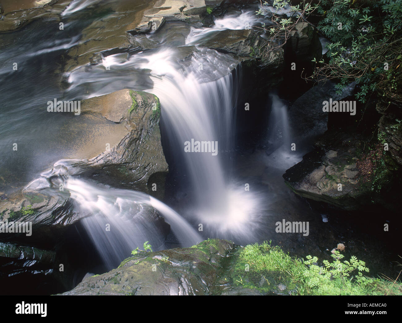 Merlin Cwrt Waterfall Resolven Neath Valley South Wales Stock Photo - Alamy