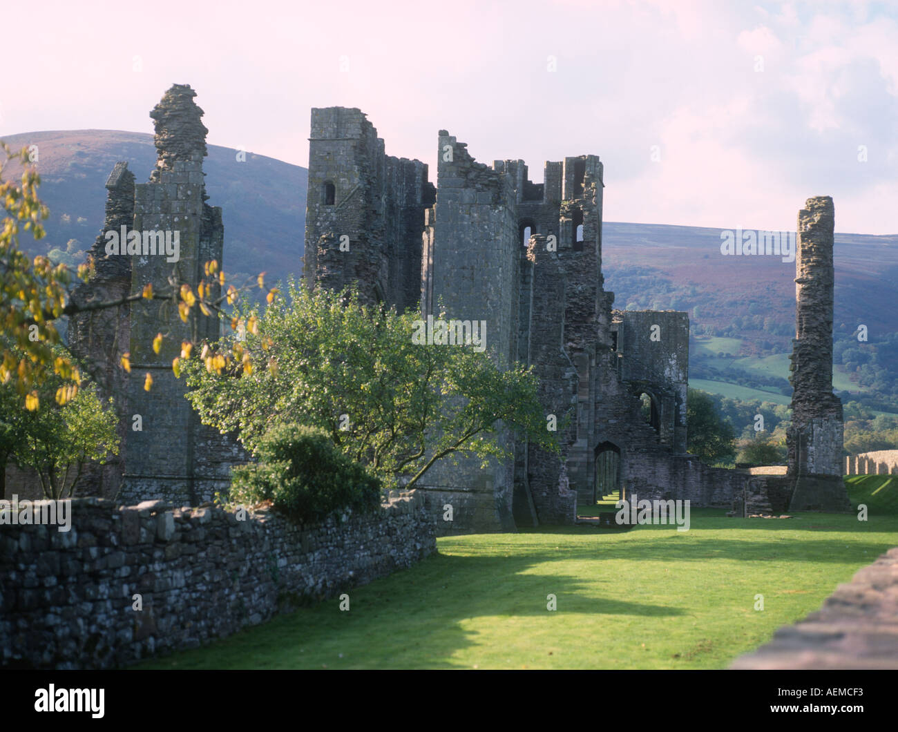 Llanthony valley hi-res stock photography and images - Alamy